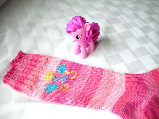 Ravelry: kookaburra1701's Pinkie Pie Socks