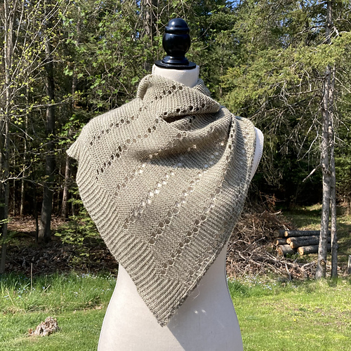 Ravelry: Bubble Net Shawl pattern by Emily Wood