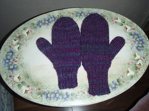 Ravelry: Double Knit Mitts pattern by Douglas King