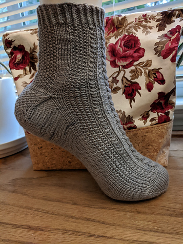 Ravelry: The Grey Socks pattern by Kris Maillet