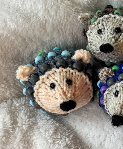 Ravelry: Beaded Hedgehog Fidget pattern by Kris Basta - Kriskrafter, LLC