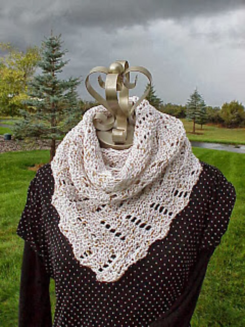 Ravelry: Definitely Diagonal Scarf pattern by Kris Basta - Kriskrafter, LLC