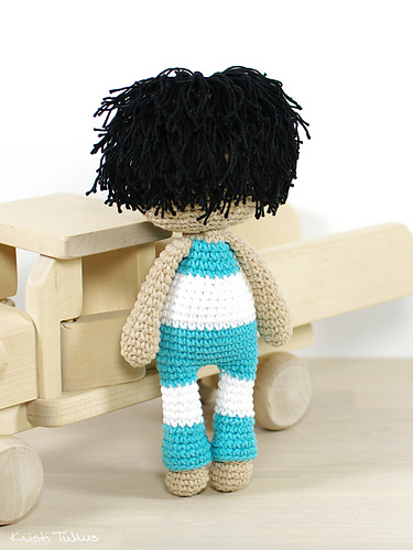Ravelry: Sipsik the crocheted rag doll pattern by Kristi Tullus