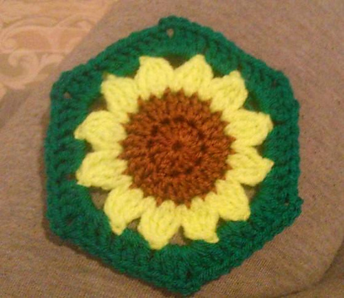 Ravelry: Sunflower Hexagon Motif pattern by Kathee Sanders