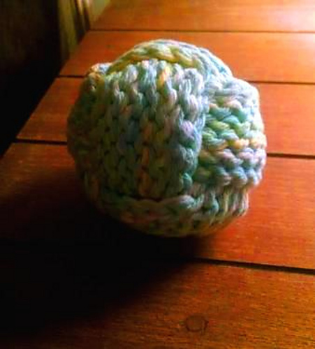 Ravelry: Knit Ball Scrubbie pattern by Naztazia