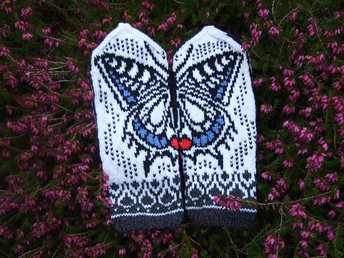 Ravelry: Swallowtail pattern by Natalia Moreva