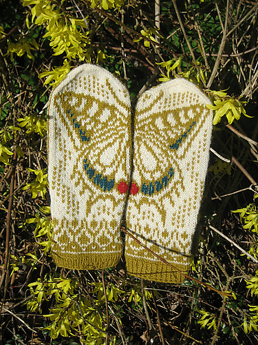 Ravelry: Swallowtail pattern by Natalia Moreva