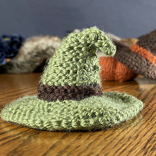 Ravelry: Mini Stitch Witch Hat pattern by Charlotte Riddle