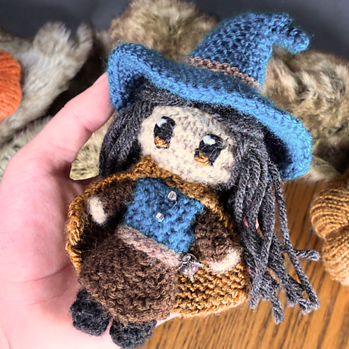 Ravelry: The Stitch Witch pattern by Charlotte Riddle