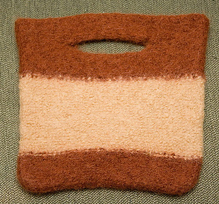 Ravelry: Grab-&-Go Bag pattern by Eileen Adler