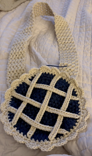 Ravelry: Blueberry Pie Bag pattern by Kylee Kay