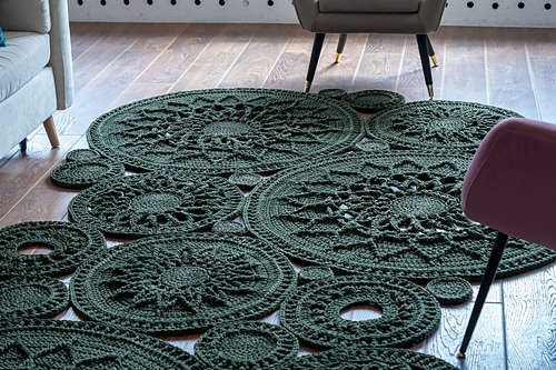 Ravelry: Rug LaceSunflowers pattern by Tatiana Ryazanova