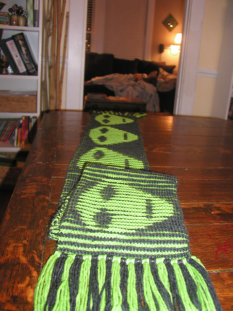 Ravelry: lacommon's Alien Illusion Scarf