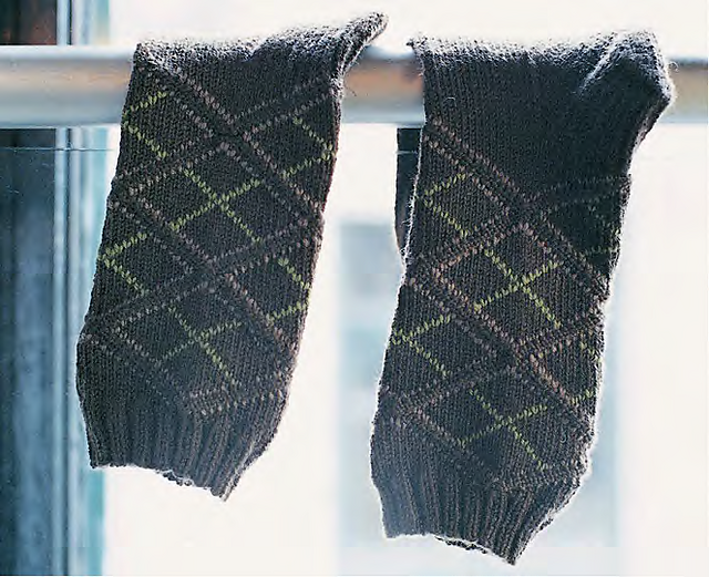 Ravelry: Argyle Socks pattern by Veronik Avery