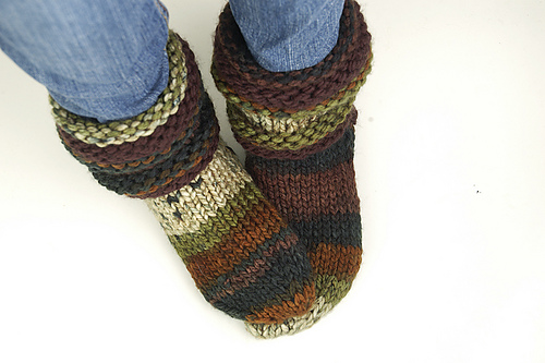 Ravelry: Cozy Feet Slipper Socks pattern by Randy Lee