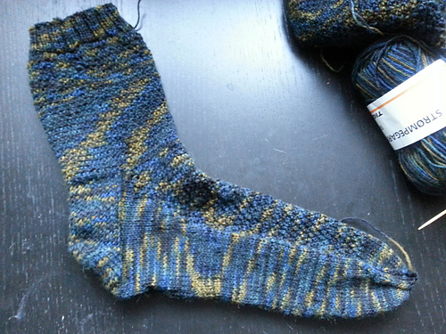 Ravelry: Mossy Socks pattern by Liza Garrity