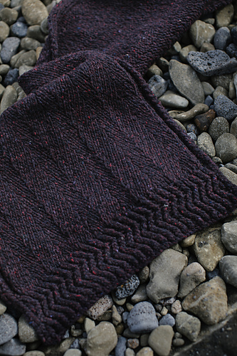 Ravelry: Vav pattern by Esther Romo