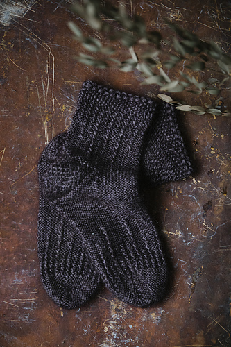 Ravelry: Lucerna pattern by Fabienne Gassmann