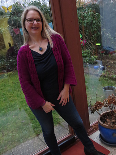 Ravelry: Hot Flash pattern by Laura Nelkin