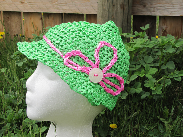 Ravelry: Trixie Hat pattern by Laura Whisler