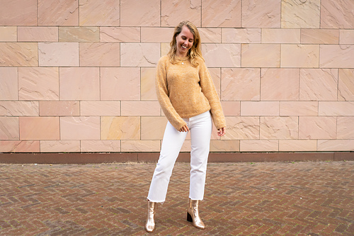 Ravelry: Lizz Sweater pattern by Larissa Aylene