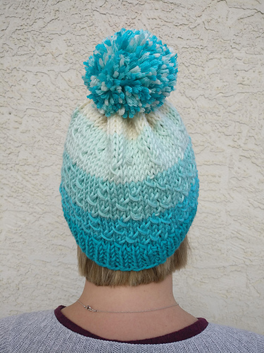 Ravelry: Smells like Snow Beanie pattern by Laura Dupuis