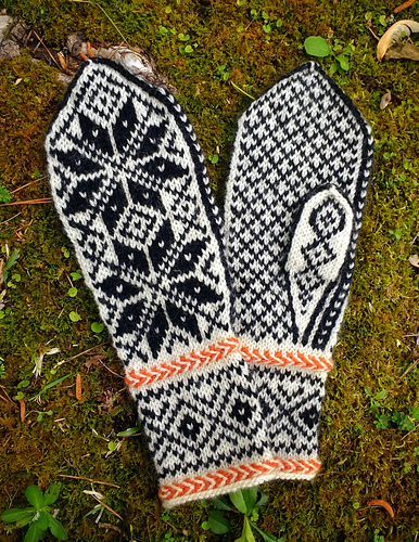 Ravelry: Norwegian Selbu Mittens pattern by Stefanie Canich
