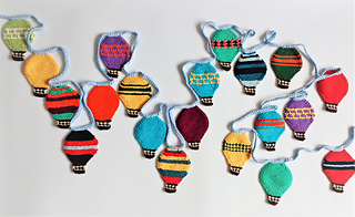 Ravelry: Balloon Bunting pattern by Laura Whittington (Knitting Emporium)