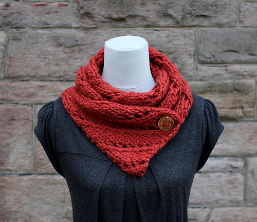Ravelry: Diagonal lace woolly scarf pattern by Laurimuks patterns