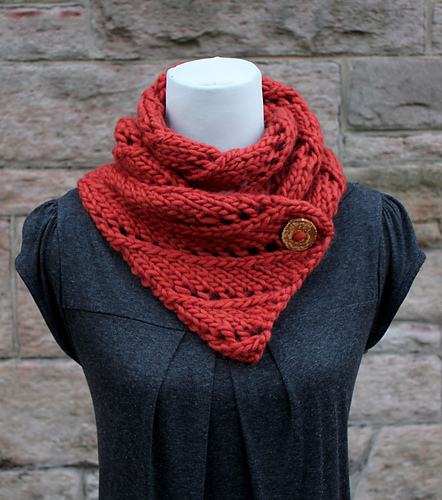 Ravelry: Diagonal lace woolly scarf pattern by Laurimuks patterns