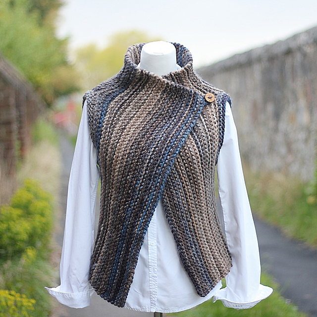 Ravelry: Inca wrap pattern by Laurimuks patterns