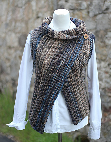 Ravelry: Inca wrap pattern by Laurimuks patterns