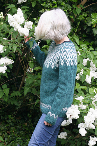Ravelry: Dreyma pattern by Jennifer Steingass