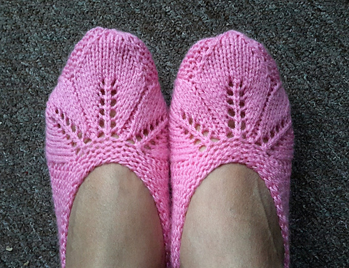 Ravelry: Slipper - Seamless pattern by Dolly Laishram Bhardwaj