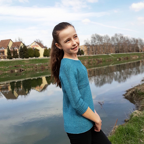 Ravelry: Latoritsa pattern by Halyna Shemchuk