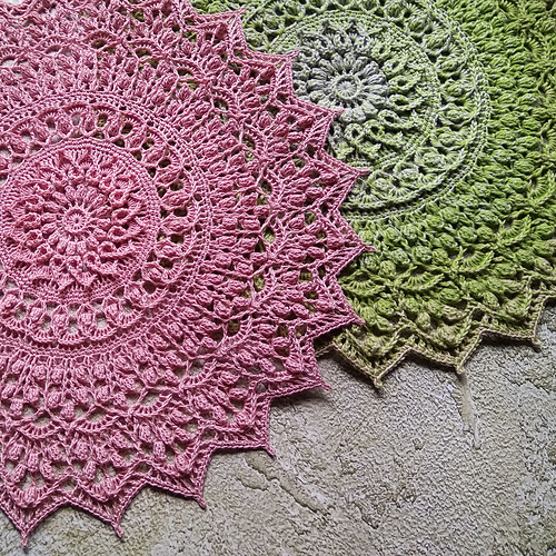 Ravelry: Rozita pattern by Elena Bojkova