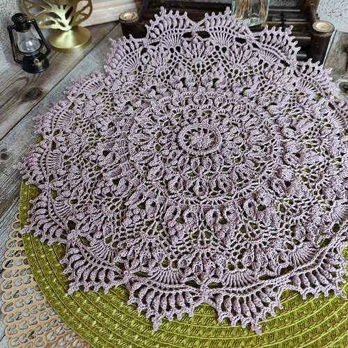 Ravelry: Viola pattern by Elena Bojkova