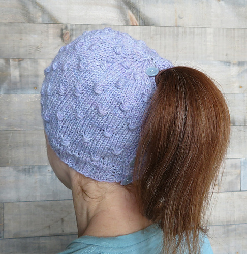 Ravelry: Cobblestone Ponytail Hat pattern by Lena Mathisson