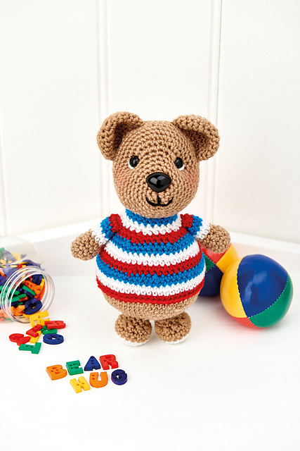 Ravelry: Simon Bear pattern by Sarah Louise Read