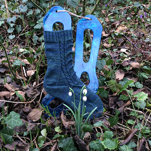 Ravelry: Lallybroch pattern by Heidi Nick