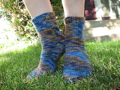 Ravelry: Toe-Up Worsted-Weight Socks - KnitFreedom pattern by Liat Gat