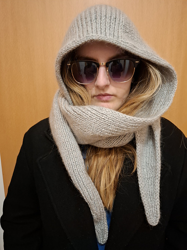 Ravelry: Dani Hood pattern by Daniela Mühlbauer
