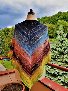 Ravelry: Magic Shawl pattern by Martina Supova
