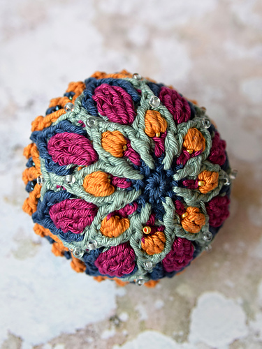 Ravelry: One Evening Bauble pattern by Tatsiana
