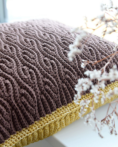 Ravelry: Curly Branches Square pattern by Tatsiana