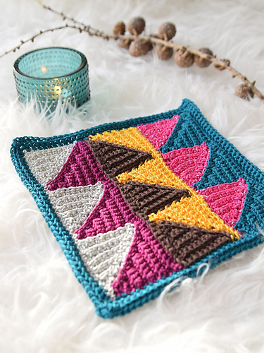 Ravelry: Origami Square pattern by Tatsiana