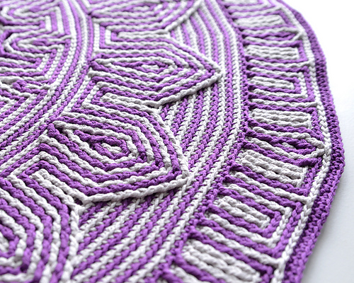 Ravelry: Labyrinth Border pattern by Tatsiana