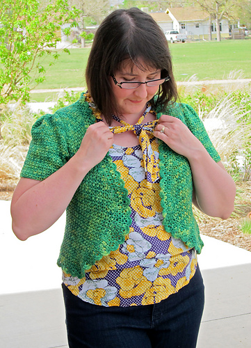 Ravelry: Craspedia Cropped Cardigan pattern by Linda Permann