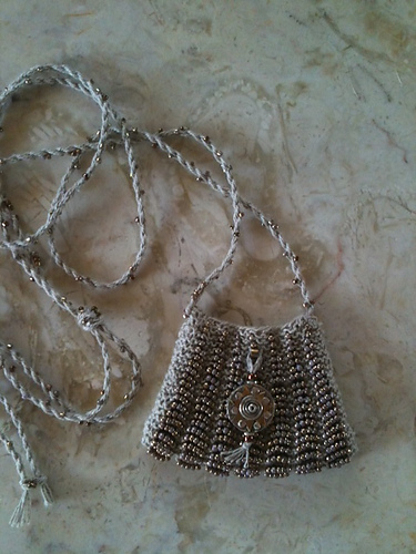 Ravelry: Beaded Amulet Bag pattern by Susan Rainey