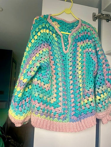 Ravelry: Pastel Hexi Pullover pattern by Lily Shone